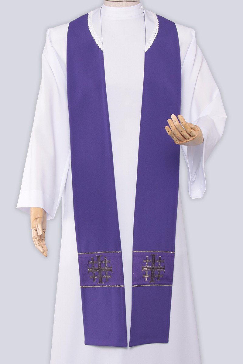 Les chasubles - vetementsliturgiques.fr